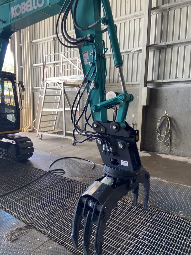 Daehan Rotating Multi Grapples Australia | Gardner Engineering
